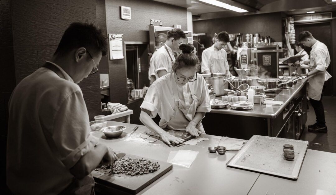 restaurant andre's last supper - David Hartung