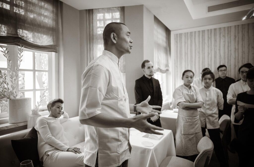 restaurant andre's last supper - David Hartung